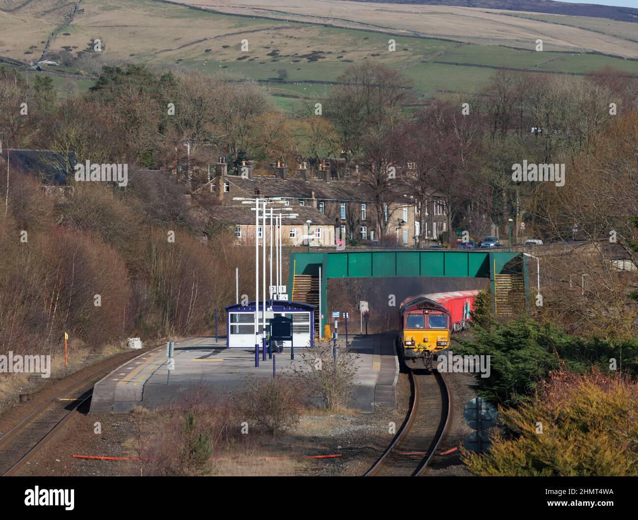 DB cargo rail UK class 66 diesel locomotive passing Chinley, Hope ...