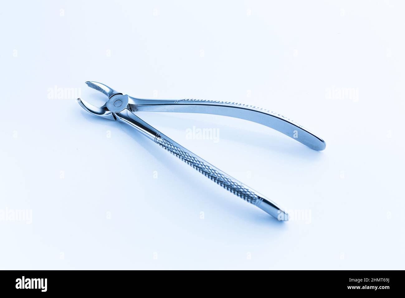 Maxillary wisdom tooth extraction for a dentist Stock Photo - Alamy