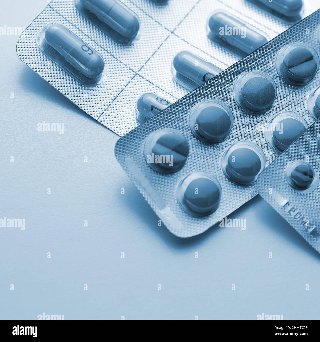 Tablets capsule heap therapy pills flu in Blister packagings antibiotic ...