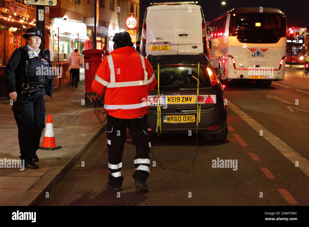 London (UK),11.02.2022: Police in large numbers hold an ANPR - number ...