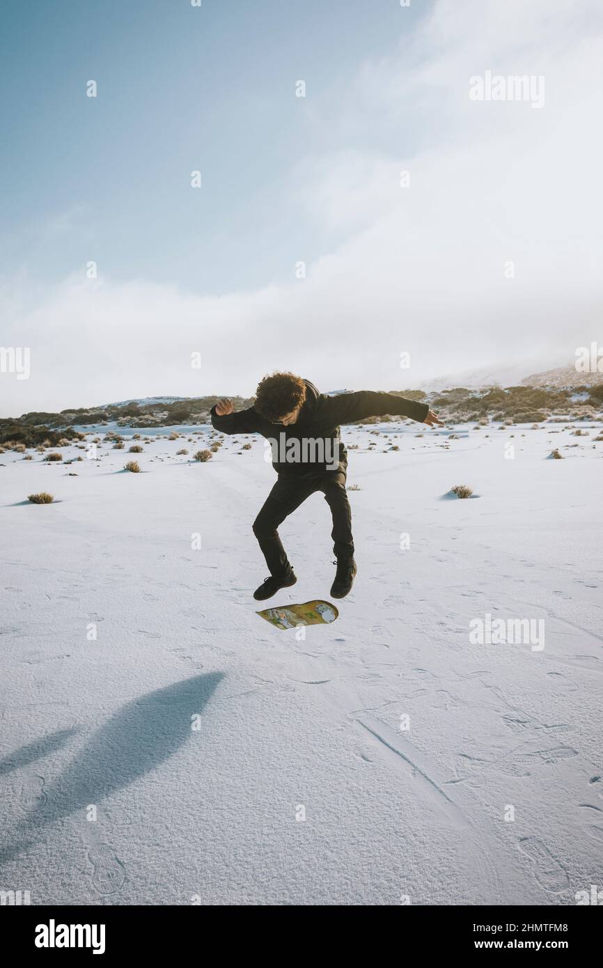 Sand snow man hi-res stock photography and images - Alamy