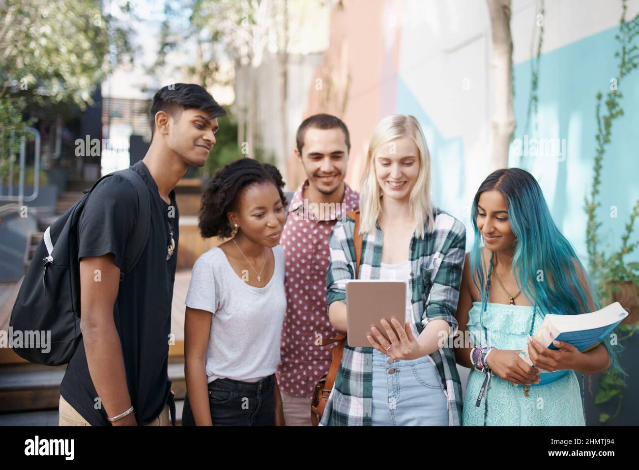 Student connect hi-res stock photography and images - Alamy