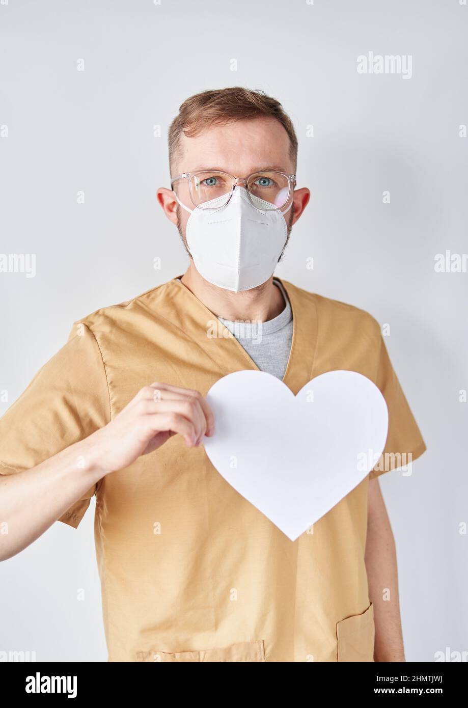 Doctor paper mask hi-res stock photography and images - Alamy