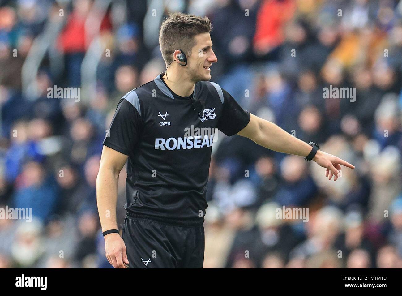 Referee Chris Kendall during the game Stock Photo - Alamy