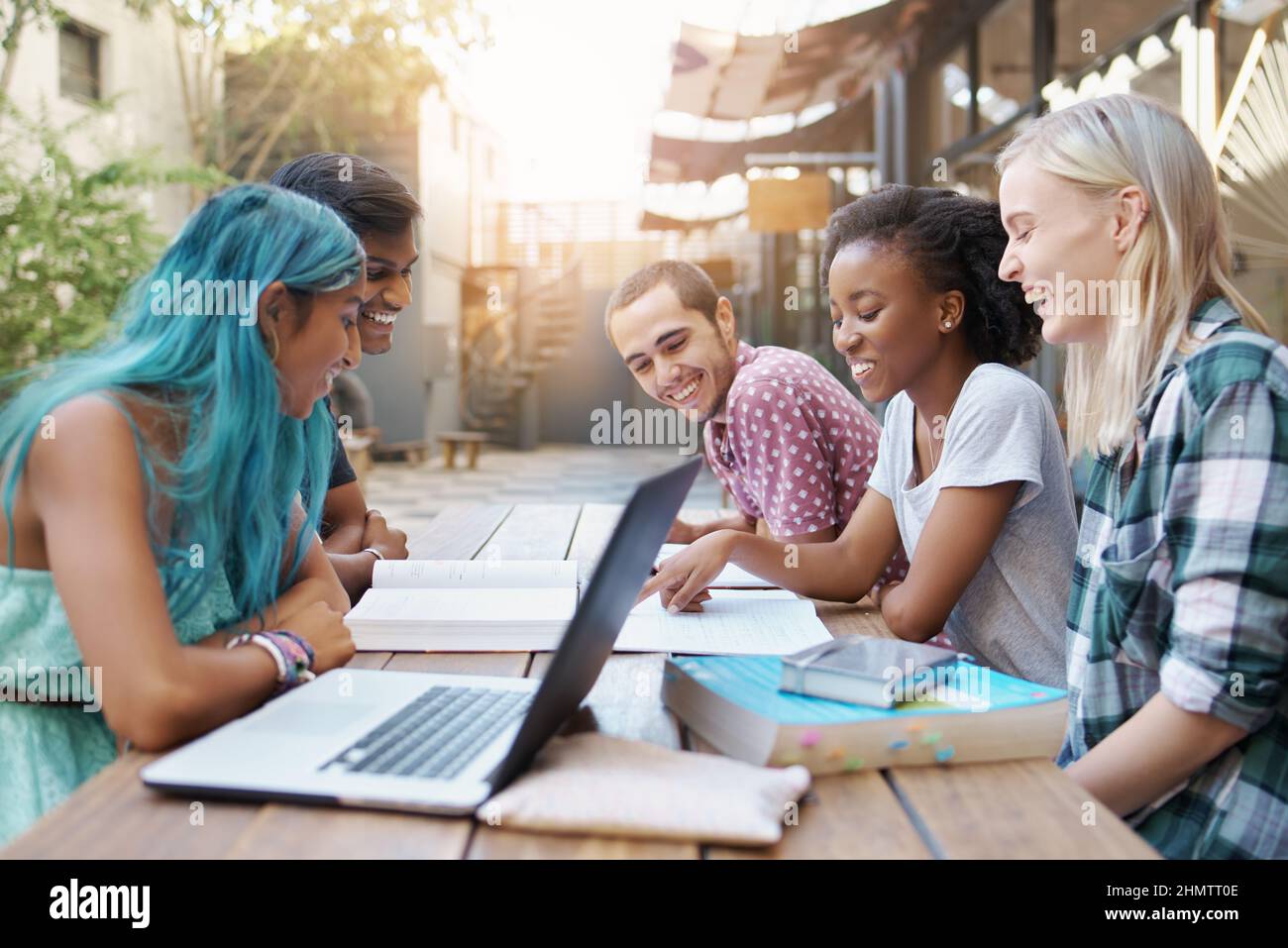 Group diverse students laughing hi-res stock photography and images - Alamy