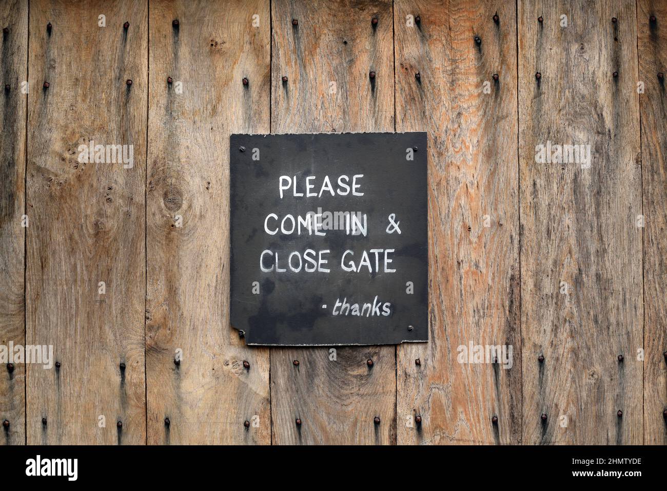 Hand painted wooden sign hi-res stock photography and images - Alamy