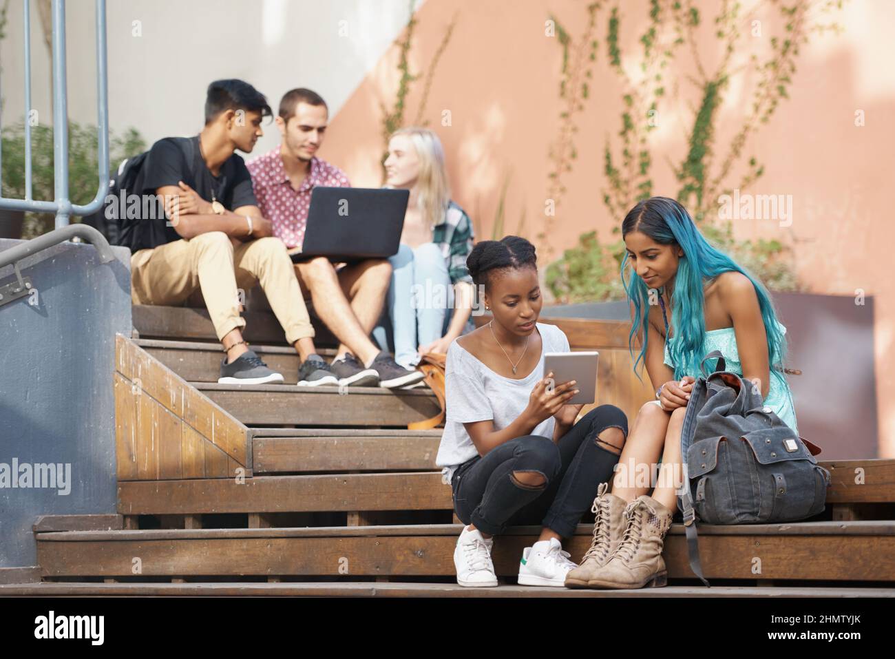 Students stairs hi-res stock photography and images - Alamy