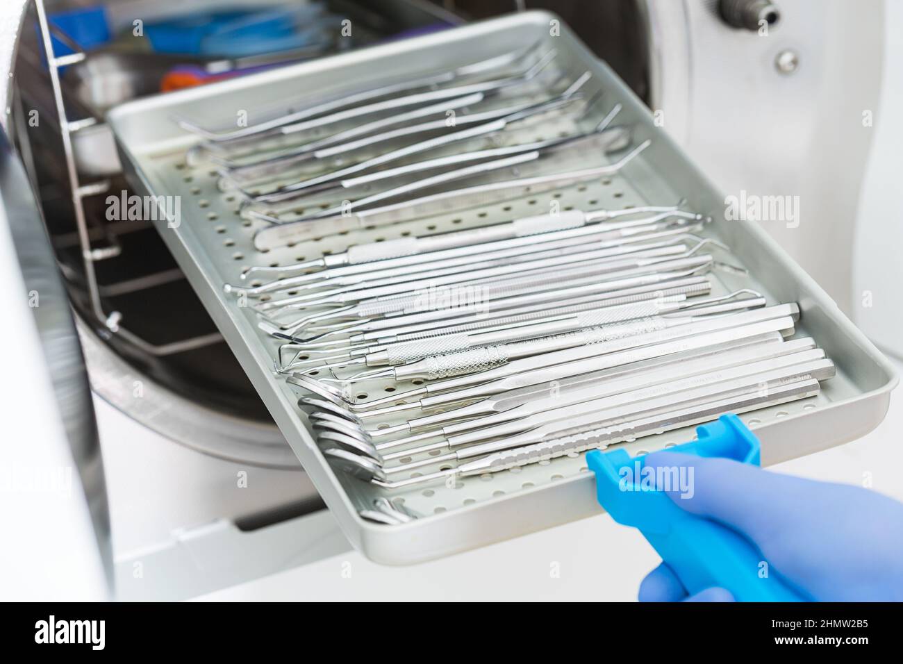 Autoclave machine hi-res stock photography and images - Alamy