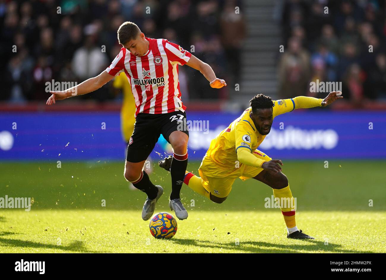Janelt brentford crystal palace hi-res stock photography and images - Alamy
