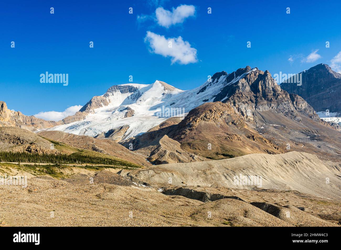 Mount Andromeda, Mount Athabasca and on the right the Athabasca Glacier ...