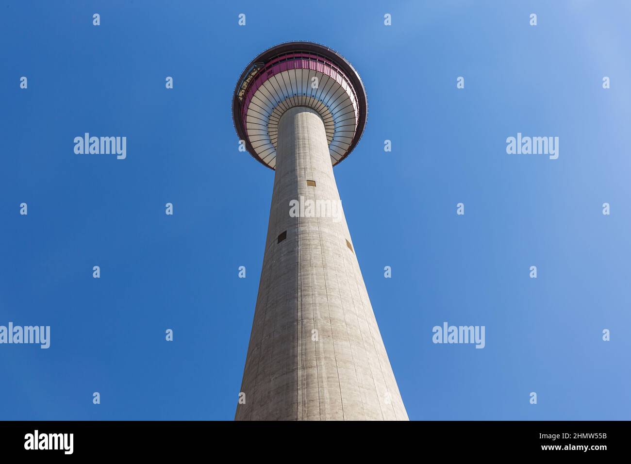Calgary tower restaurant hi-res stock photography and images - Alamy