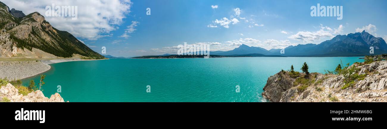 Alberta mountains panorama hi-res stock photography and images - Alamy