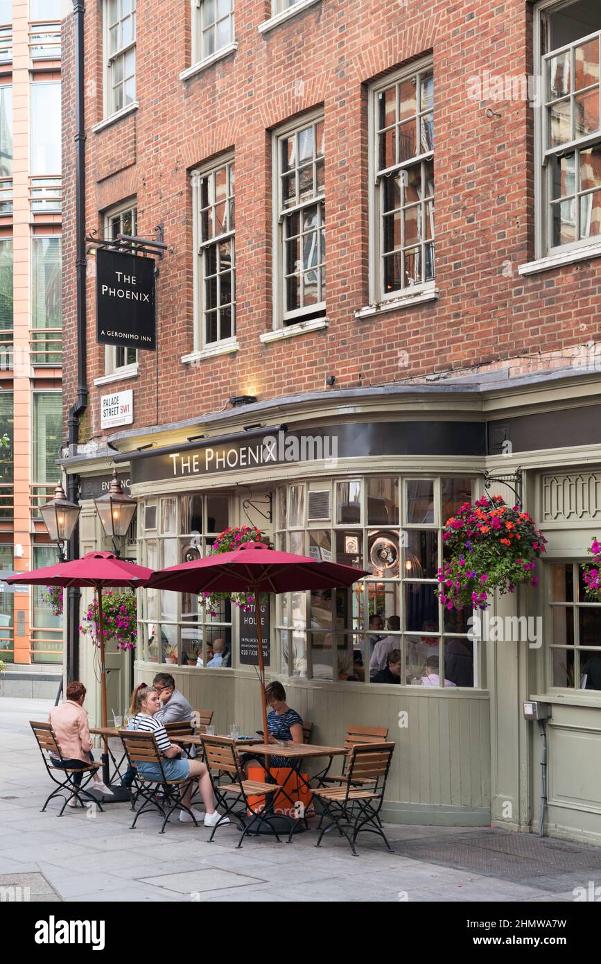 City of westminster street furniture hi-res stock photography and ...