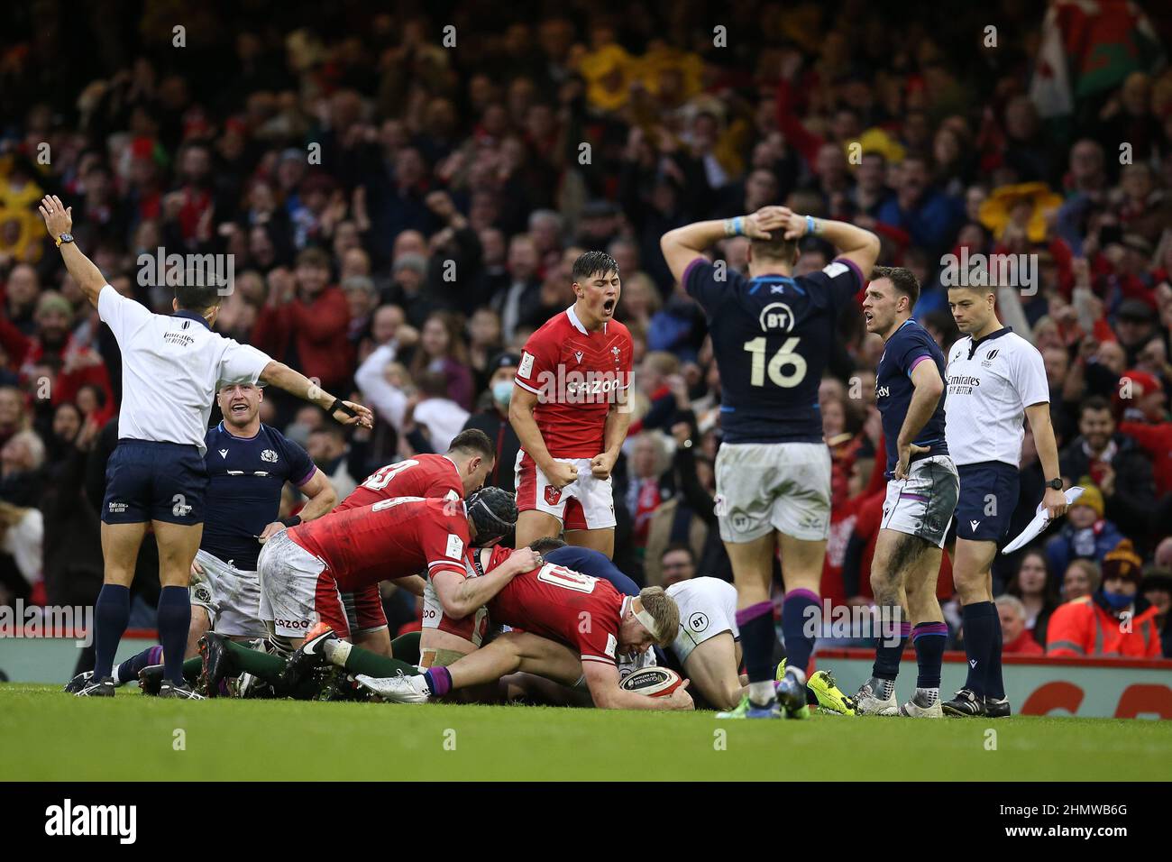 Wales win hi-res stock photography and images - Alamy