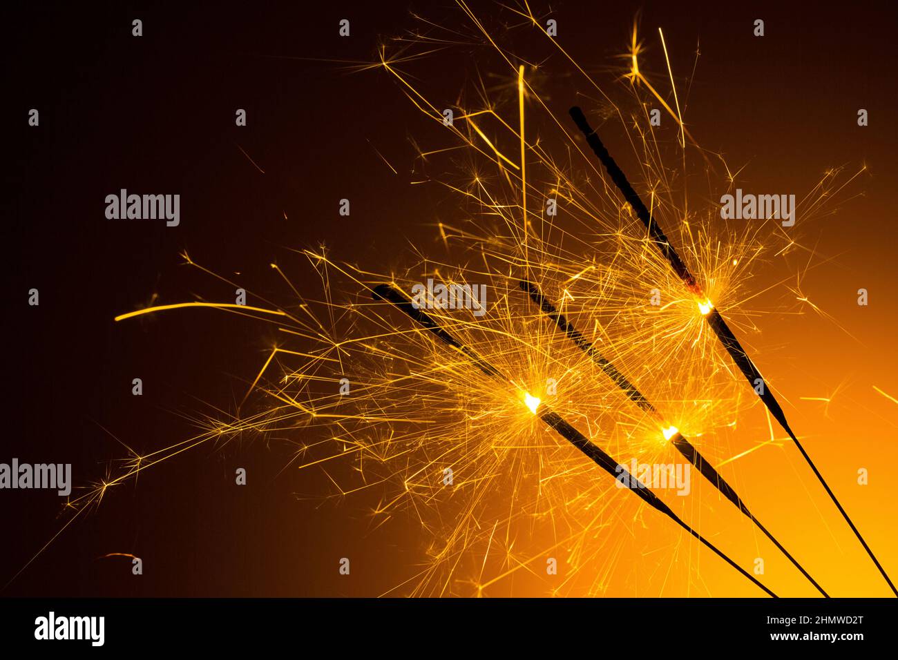 Party sparklers hi-res stock photography and images - Alamy