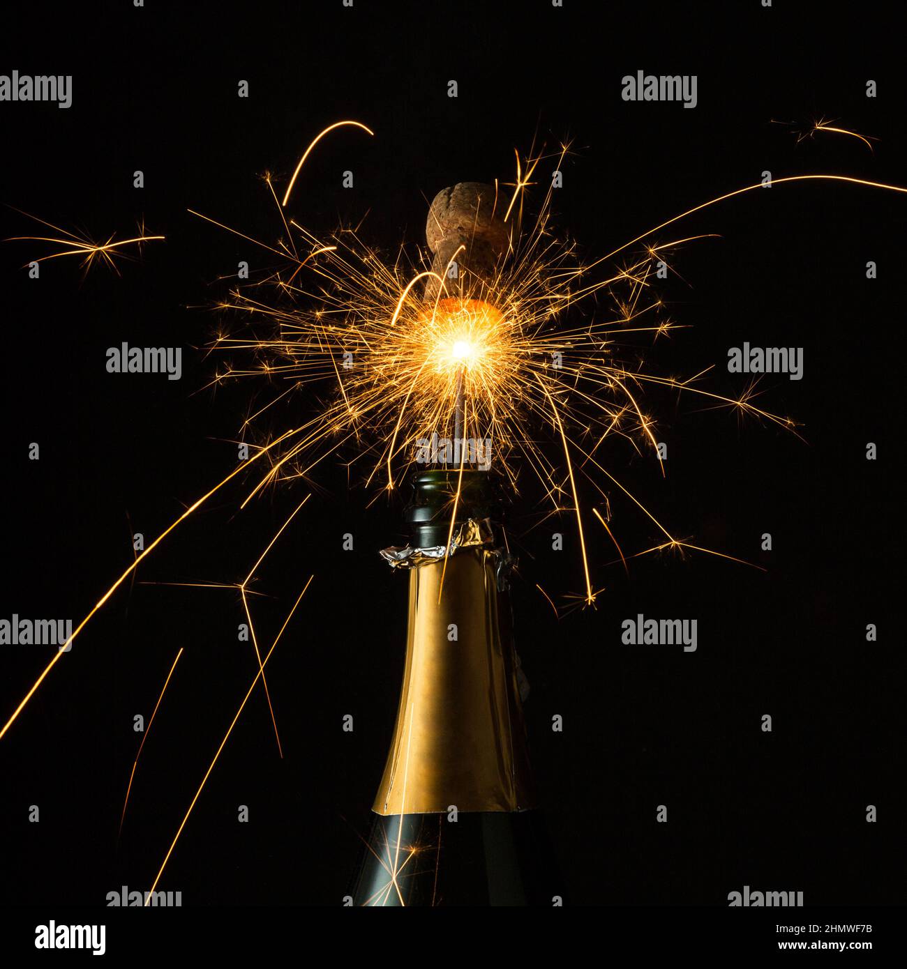 sparkling champagne popping Stock Photo - Alamy