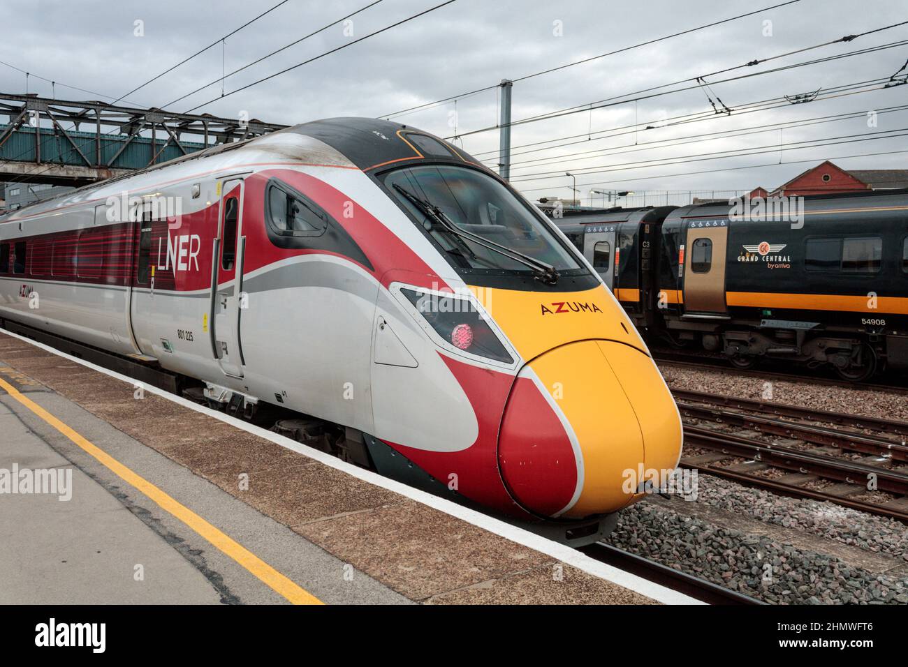 Doncaster railway station hi-res stock photography and images - Alamy