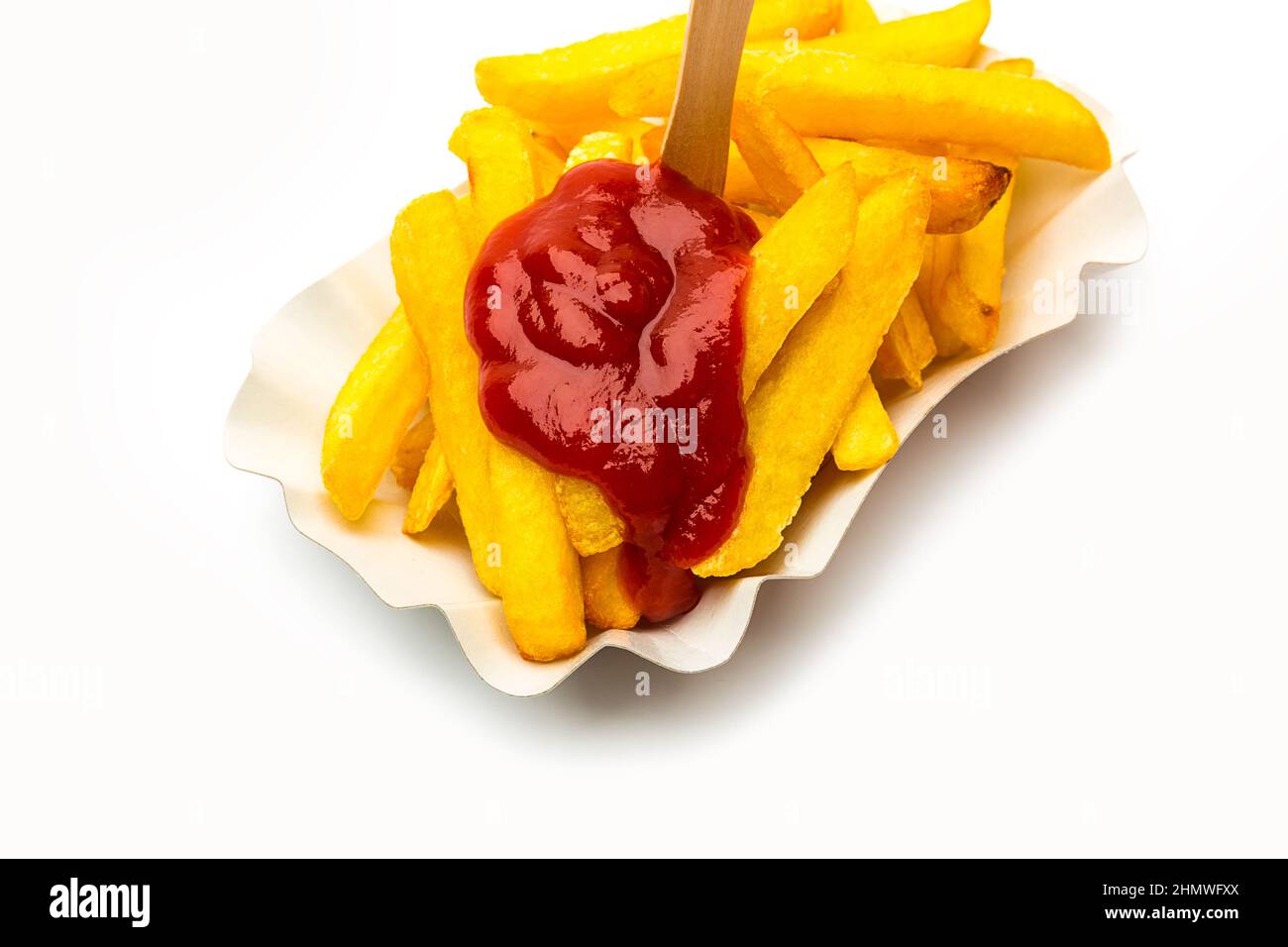 fritten mit ketchup in einer schale Stock Photo - Alamy