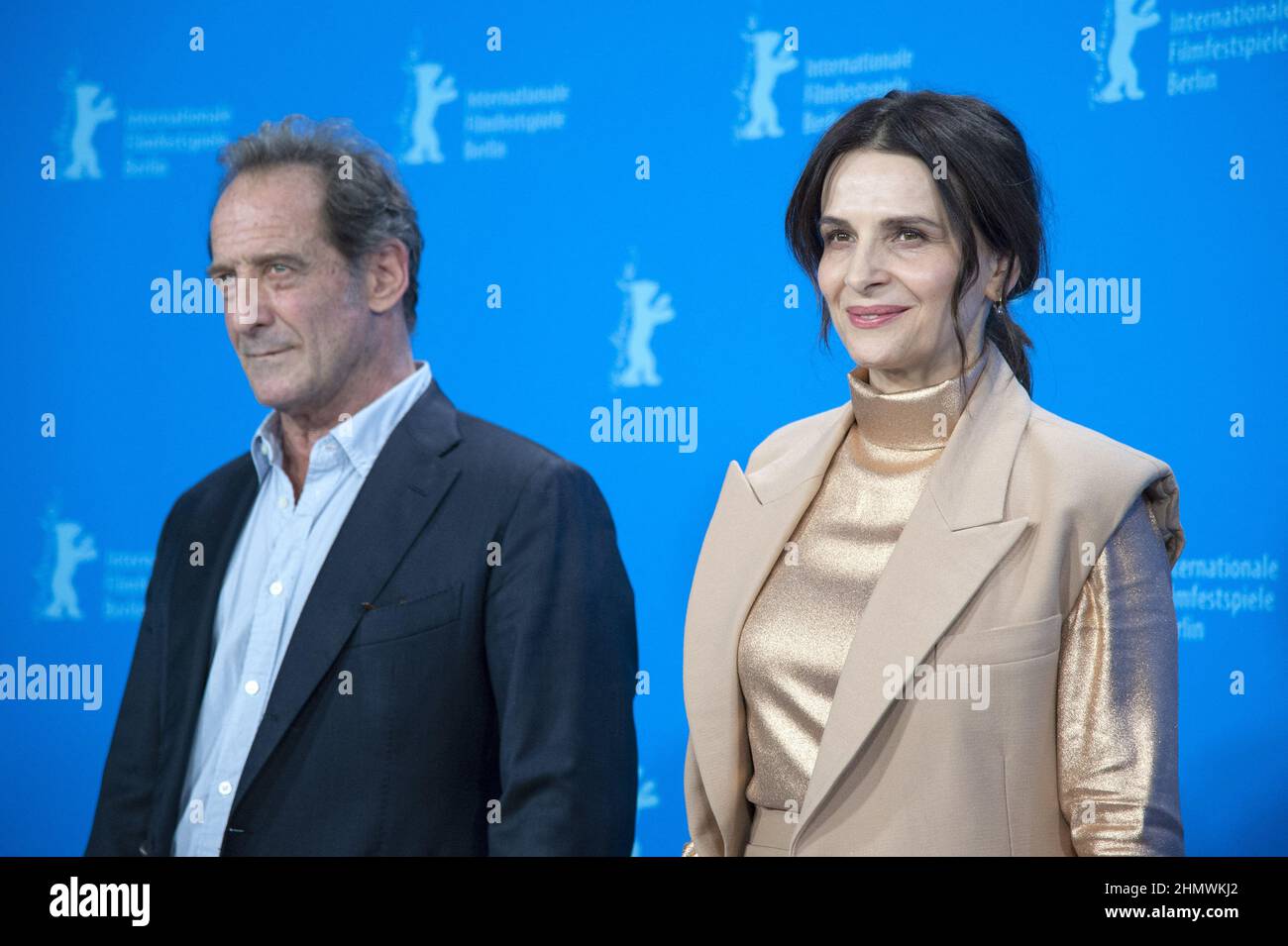 Vincent lindon juliette binoche hi-res stock photography and images - Alamy