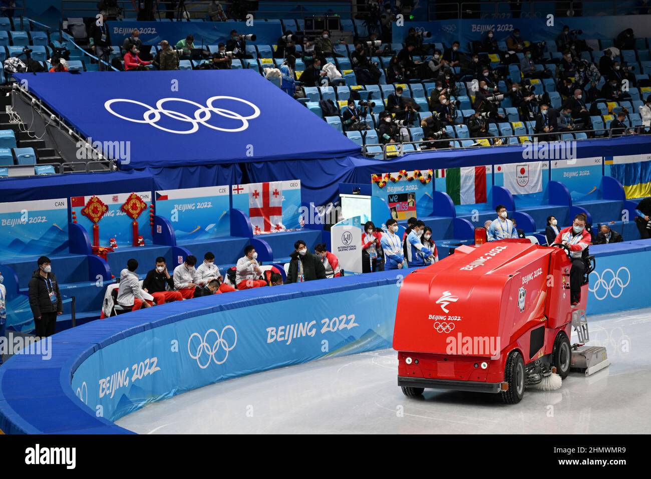 Zamboni FEBRUARY 5, 2022 - Short Track Mixed Team Relay Semi-final ...