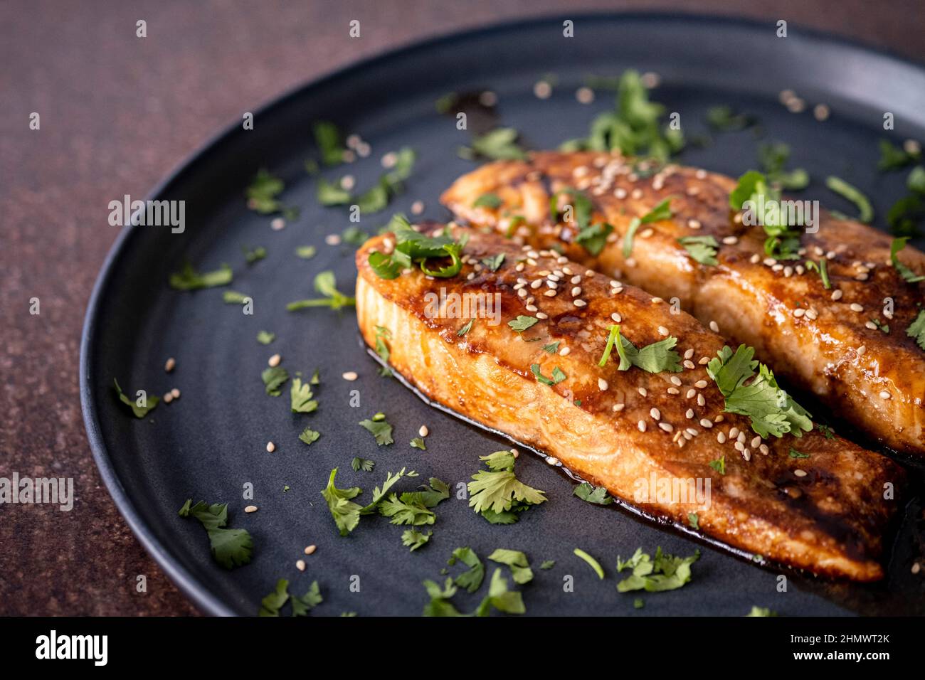 Salmon fillets with tamarind sauce Stock Photo - Alamy