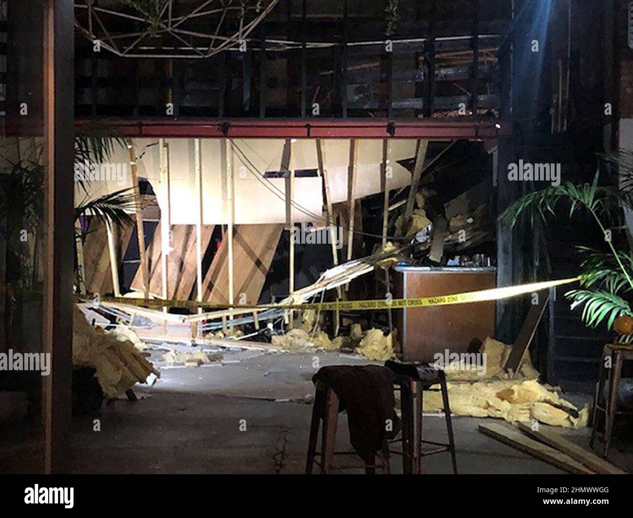 Mezzanine floor hi-res stock photography and images - Alamy