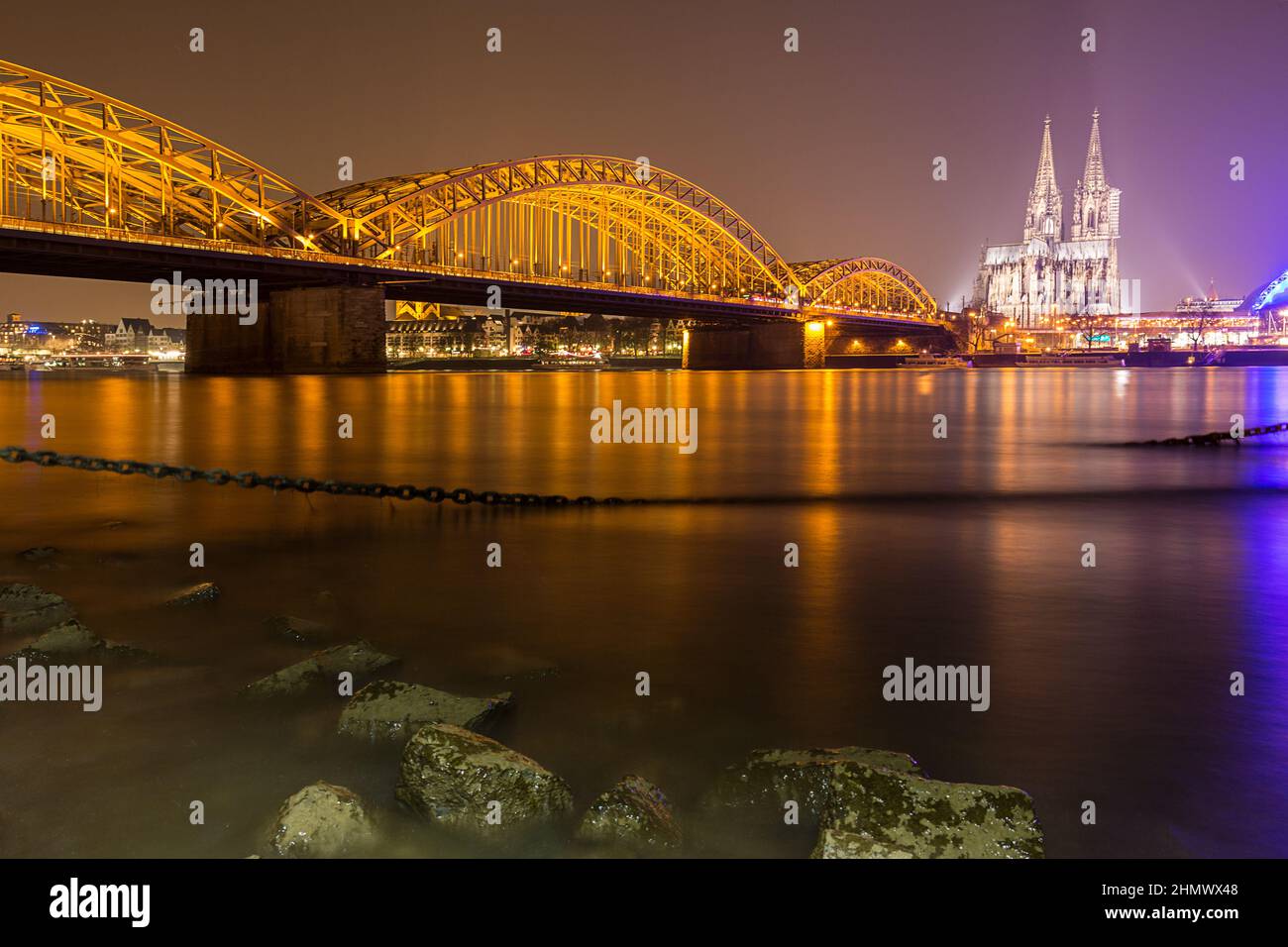 night view of the Cologne Cathedral and bridge Stock Photo - Alamy