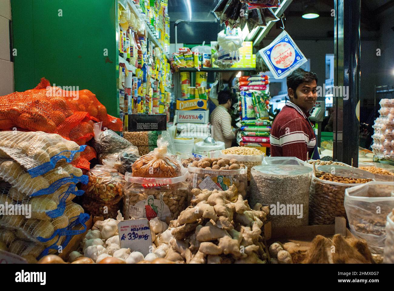 Immigration immigrants ethnic hi-res stock photography and images - Alamy