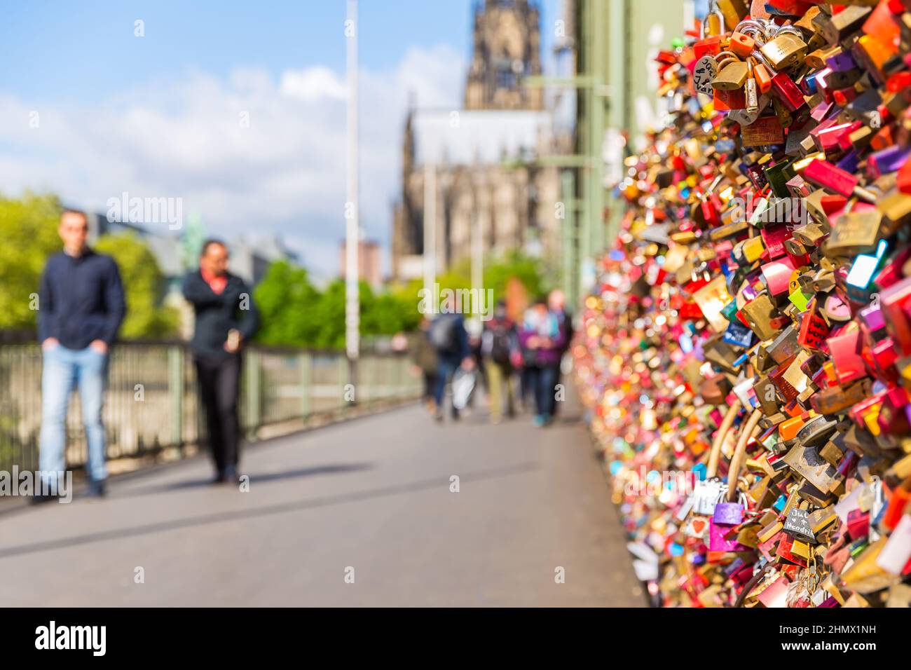Love Locks on the Hohenzollern Bridge in cologne Stock Photo - Alamy