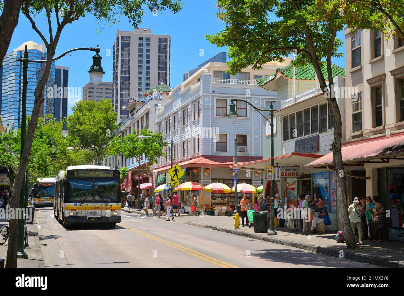 Scenic impressions from renowned Waikiki beach in Honolulu, Oahu HI ... Scenic impressions from renowned Waikiki beach in Honolulu, Oahu HI ...