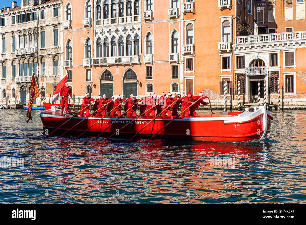 Venice, Italy. 12 February, 2022. Boatmen of the Voga Riviera Del ...