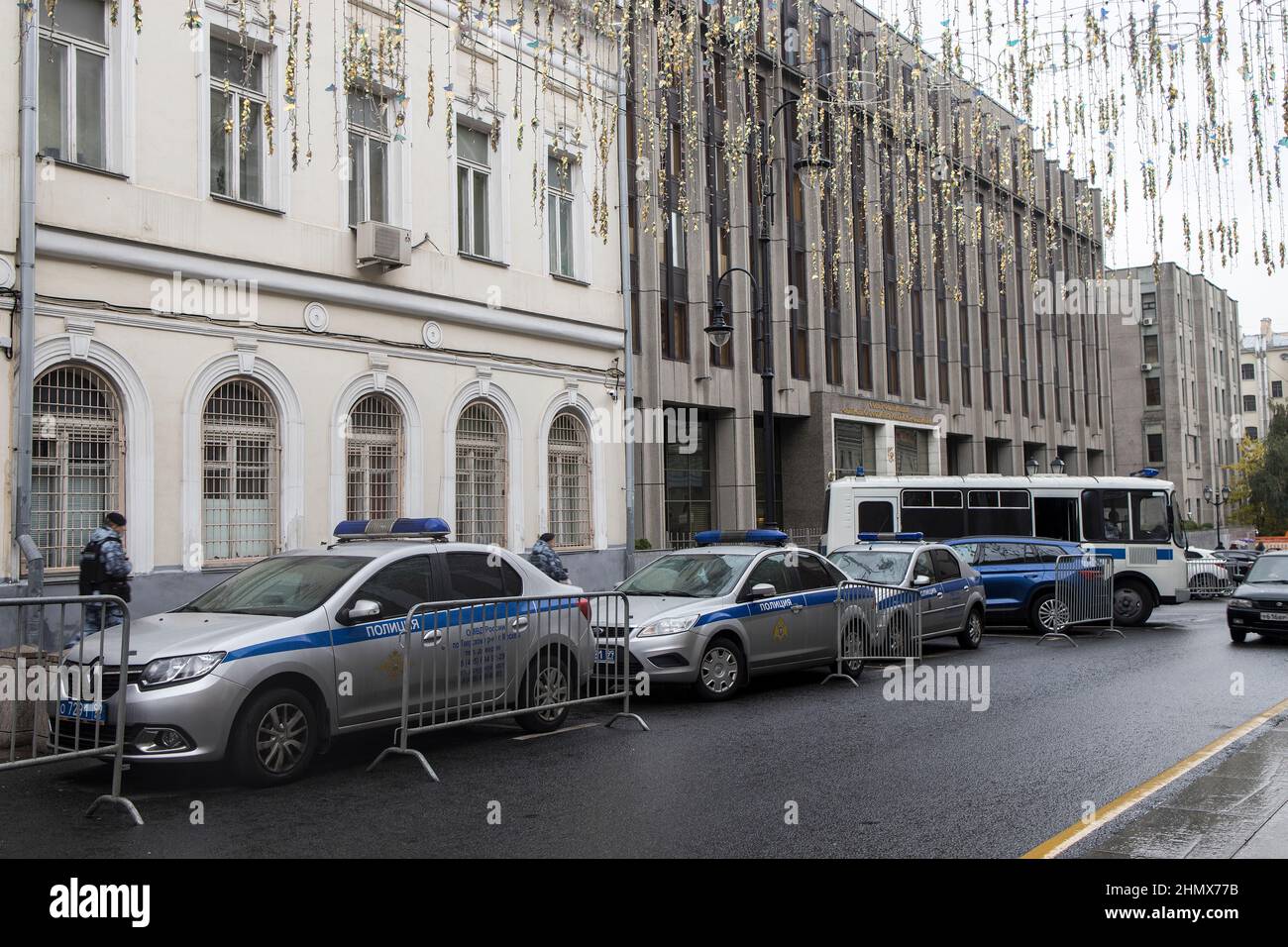 Moscow, Russia - 1 October 2022, Police cars and paddy wagons near the ...