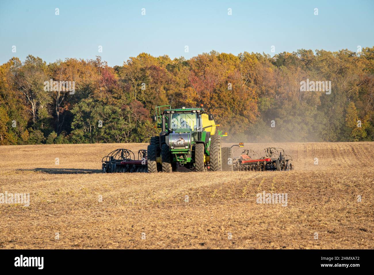 Cover crop planting at a farm in Queenstown, MD Stock Photo - Alamy
