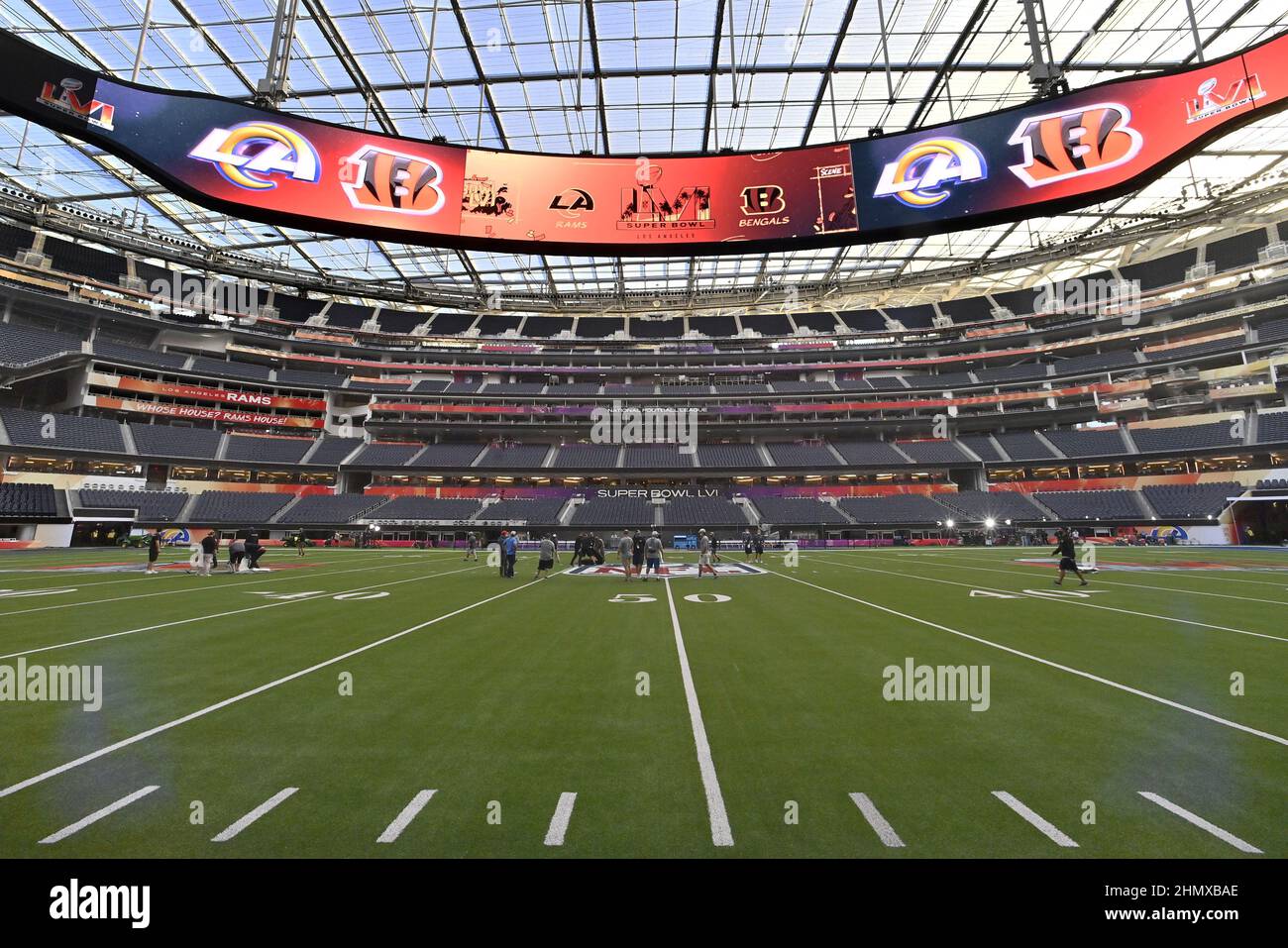 Sofi stadium photo hi-res stock photography and images - Alamy