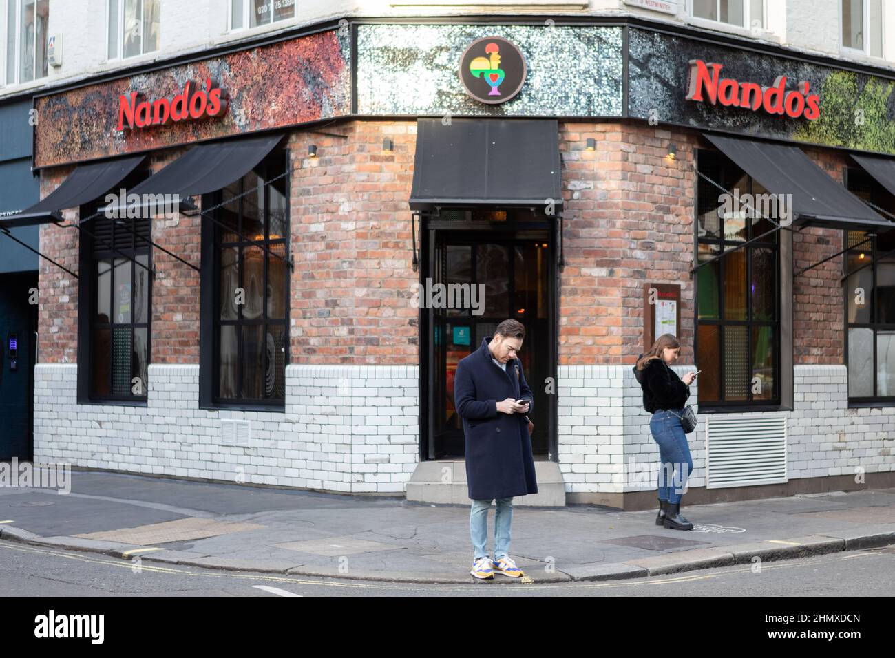Nandos logo hi-res stock photography and images - Alamy
