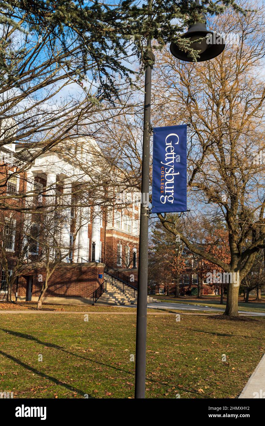 Signs for Gettysburg College attached to light poles along North ...
