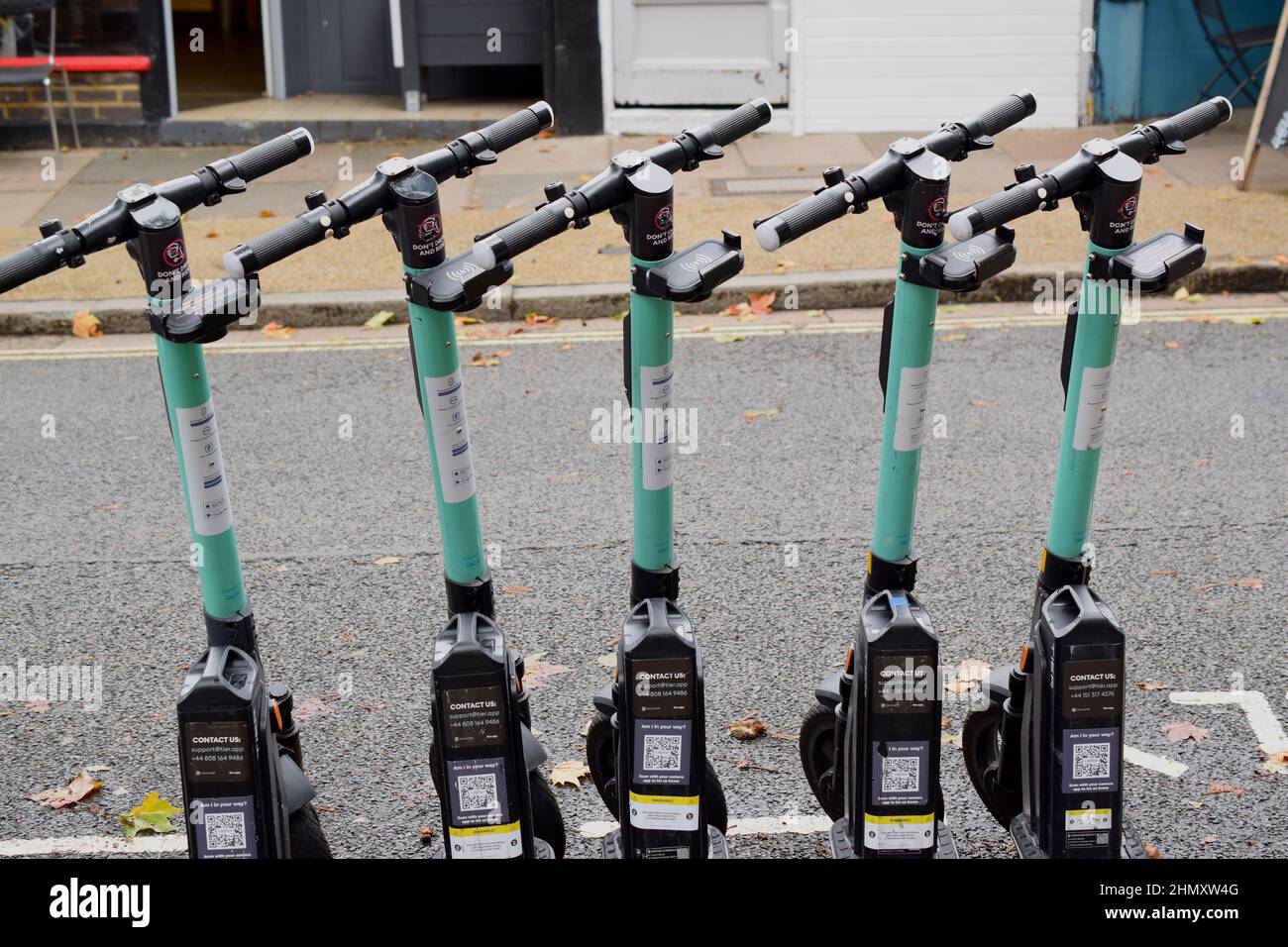 Electric scooters on London street UK Stock Photo - Alamy