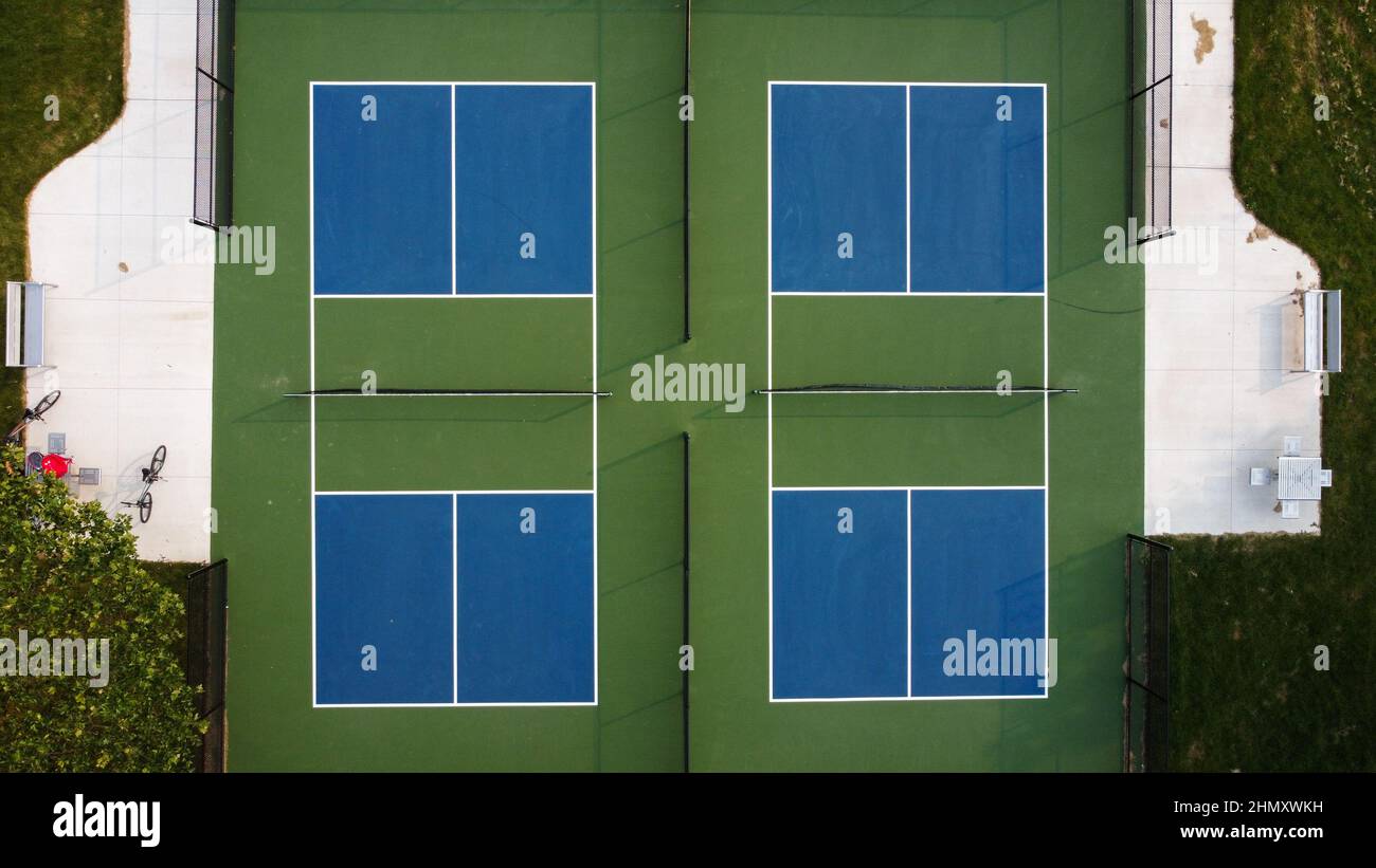 Pickle ball courts hi-res stock photography and images - Alamy