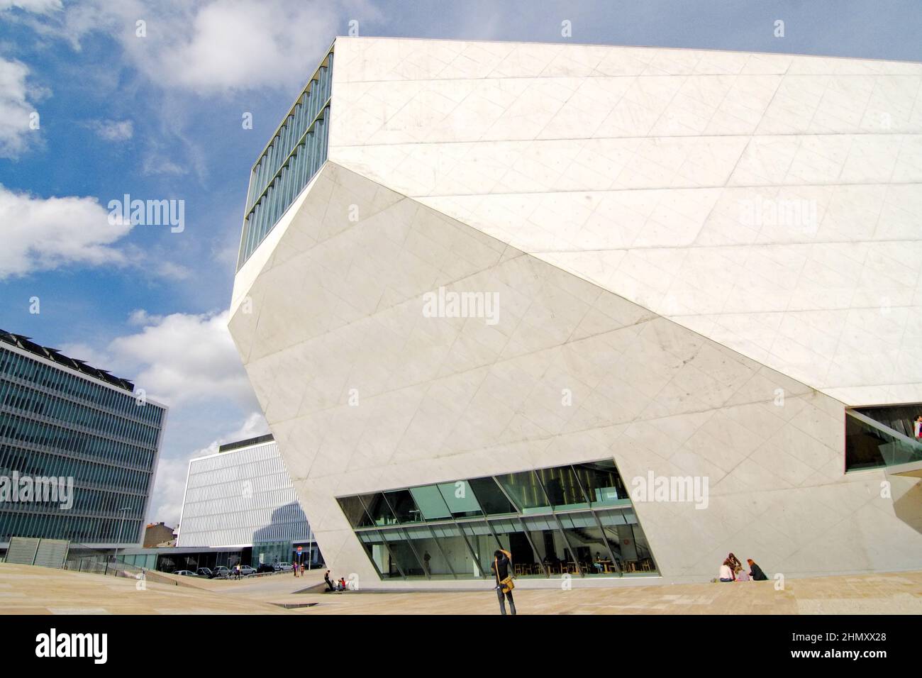 The iconic Casa da Musica concert hall in Porto Stock Photo - Alamy