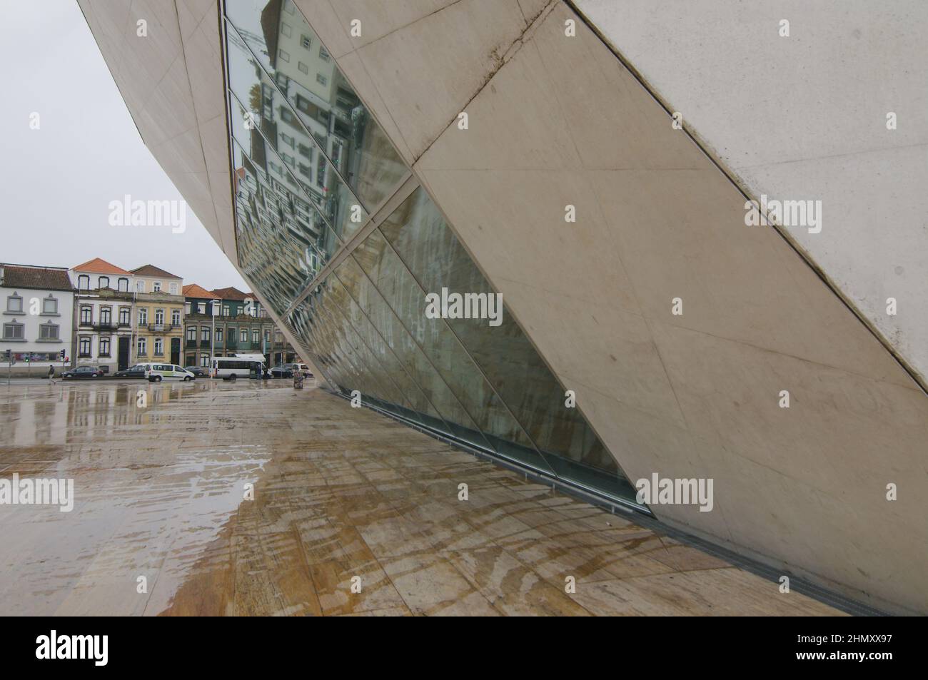 The iconic Casa da Musica concert hall in Porto Stock Photo - Alamy