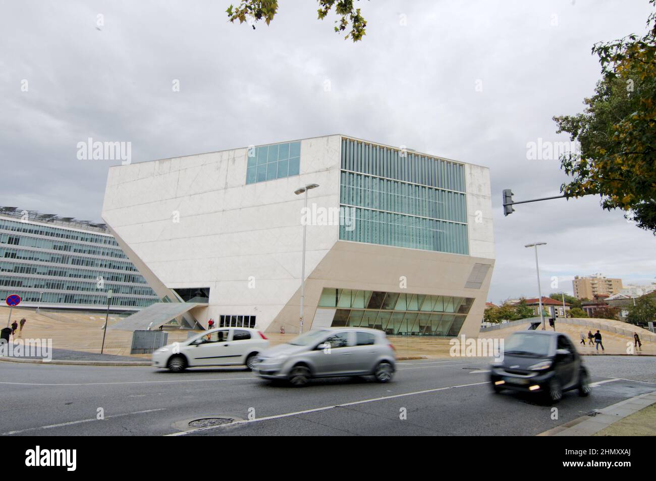 The iconic Casa da Musica concert hall in Porto Stock Photo - Alamy