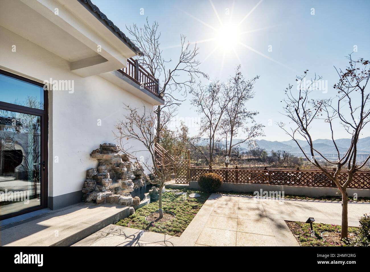 Hui style hi-res stock photography and images - Alamy