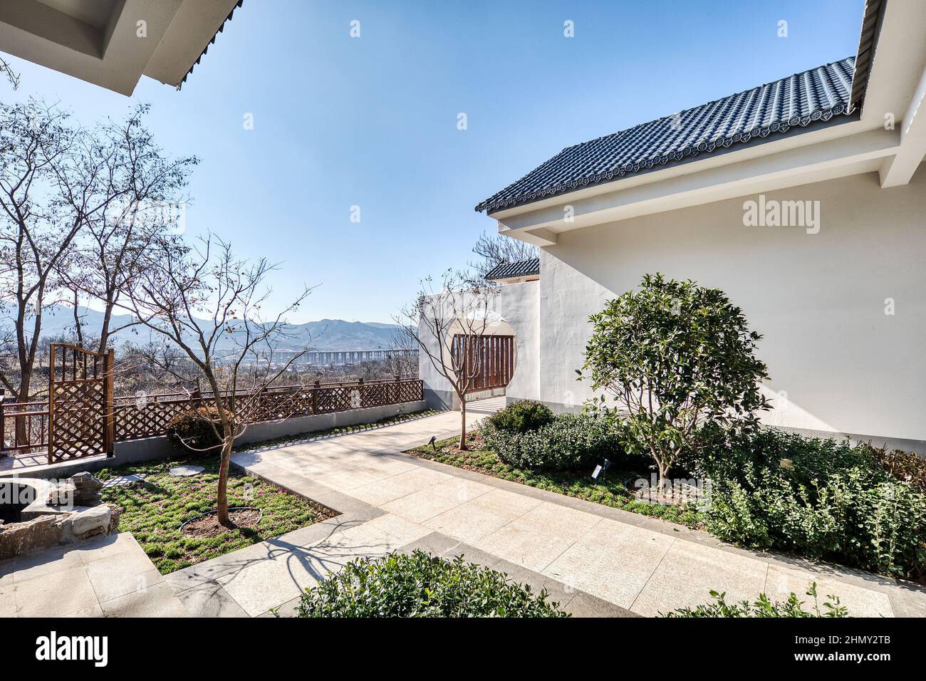 Hui style architecture hi-res stock photography and images - Alamy