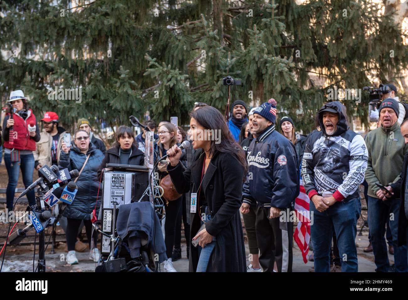 Cara castronuova hi-res stock photography and images - Alamy