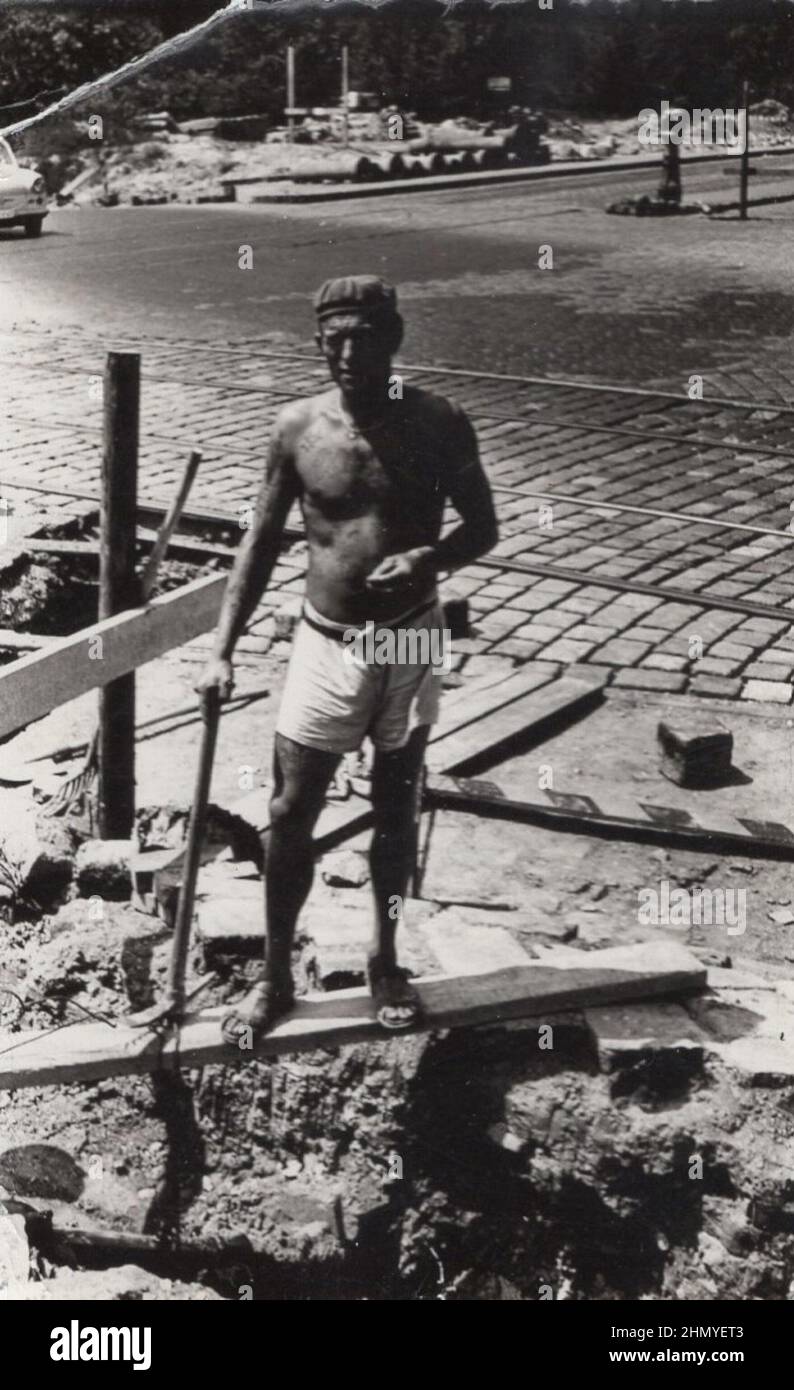 Vintage construction hi-res stock photography and images - Alamy
