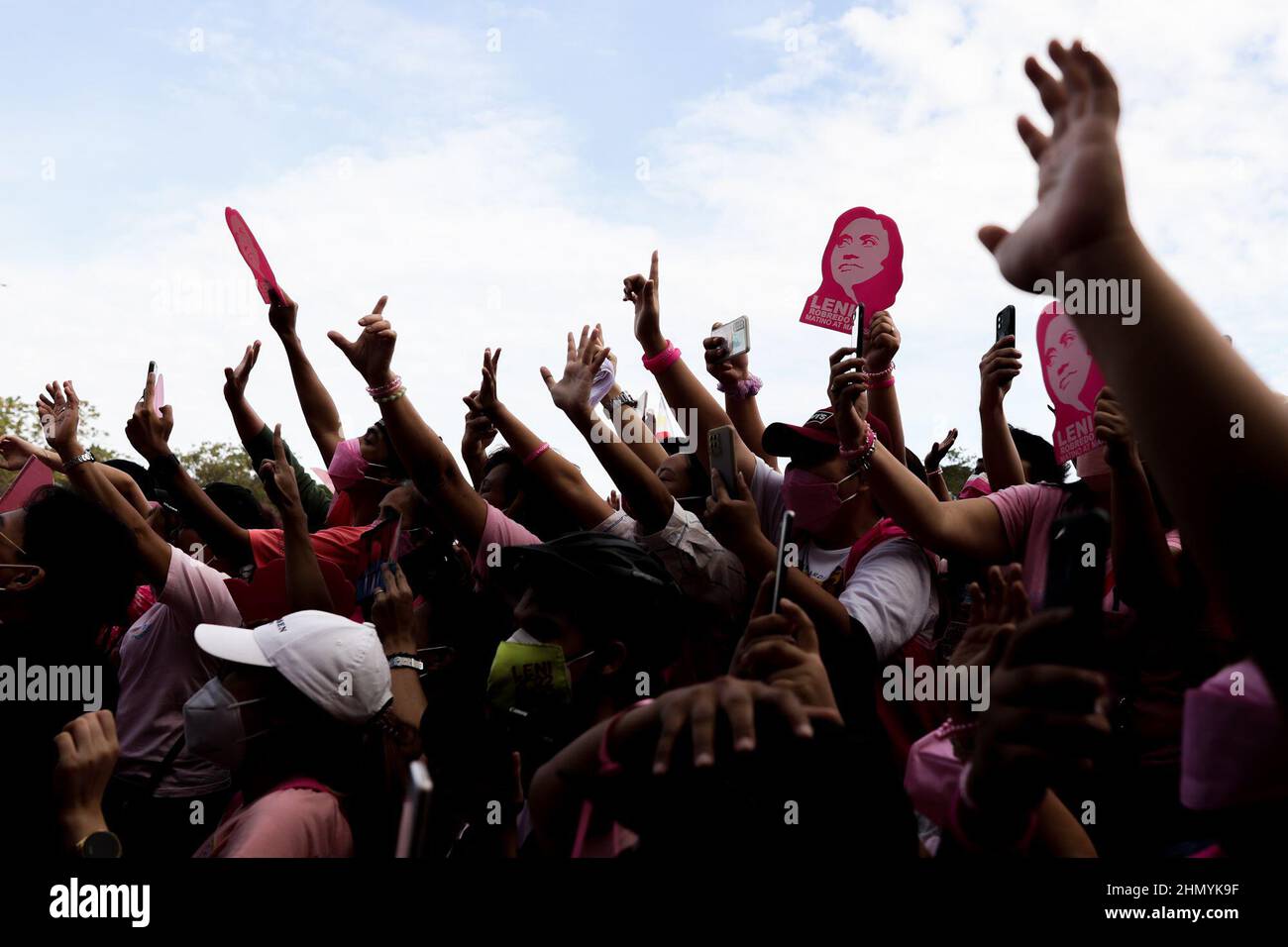 Manila, Philippines. 13th Feb, 2022. Supporters of incumbent Vice ...