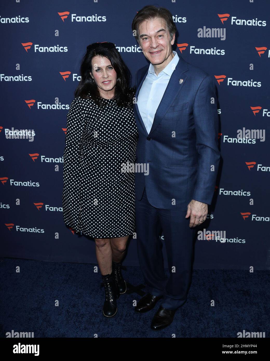 Culver City, United States. 12th Feb, 2022. Lisa Oz and husband Dr ...