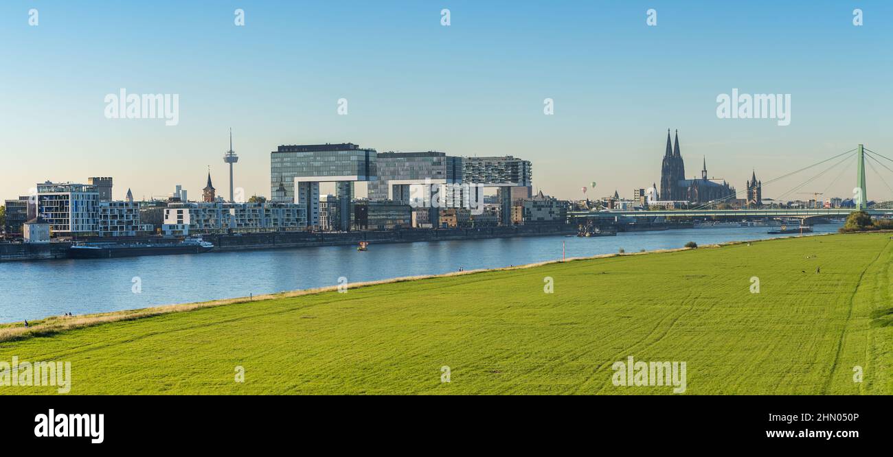 Cologne Skyline panorama Stock Photo - Alamy