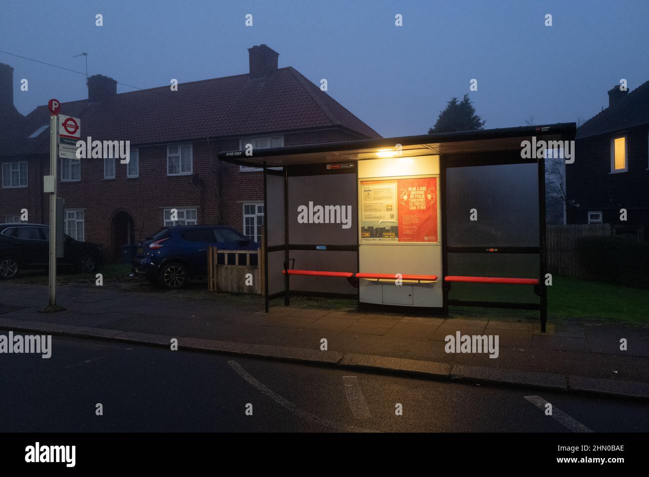 Bus stop london hi-res stock photography and images - Alamy