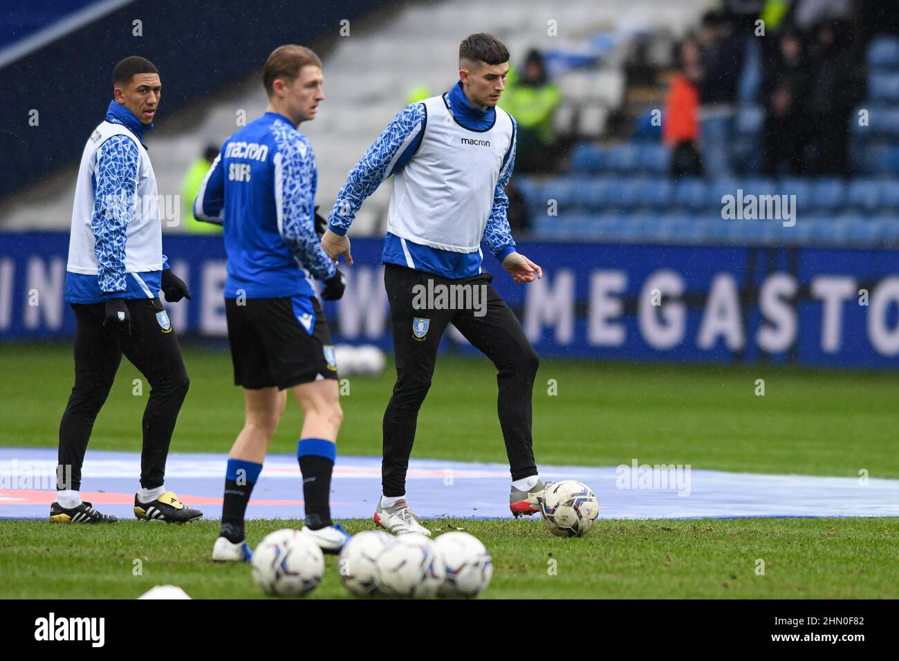 Jordan Storey #38 of Sheffield Wednesday warming up before the game ...